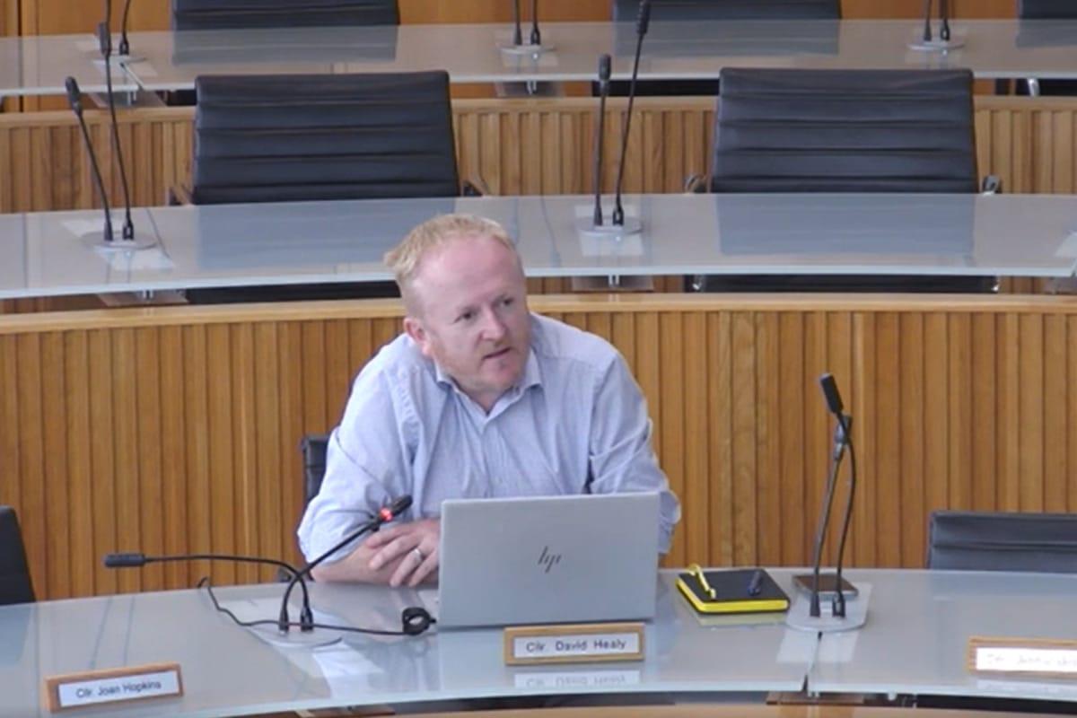 Councillors push council to fix up Howth railway station forecourt