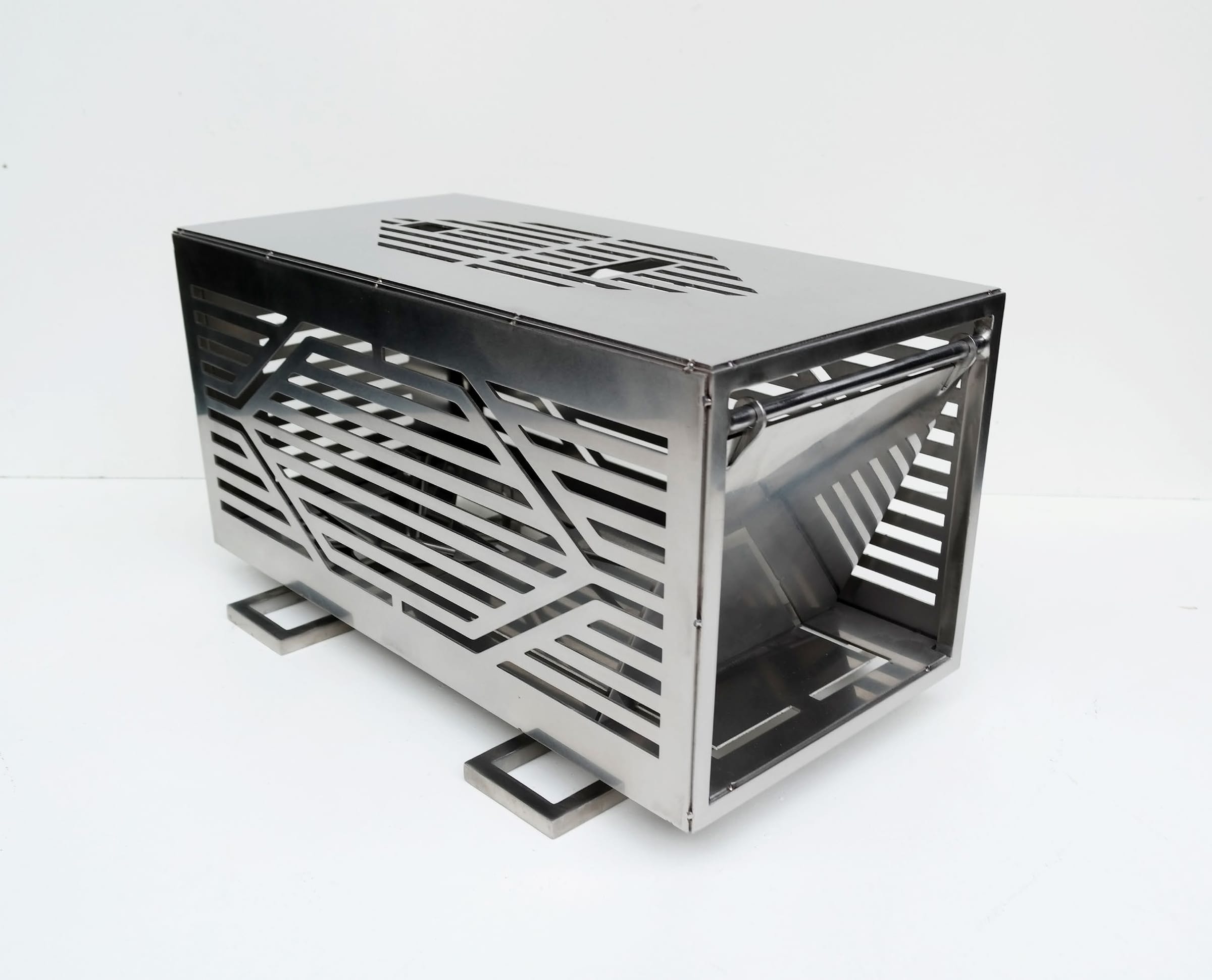 In the Liberties, a sculptor strives to build a better rat trap